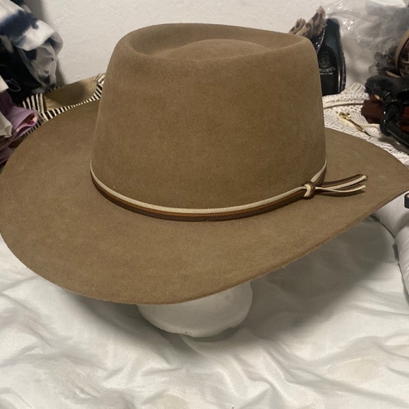 Greg Norman Collection | Accessories | Akubra Great White Shark Greg ...